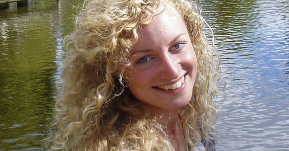 Josephine Flood Graphic/UI Designer | The Dots