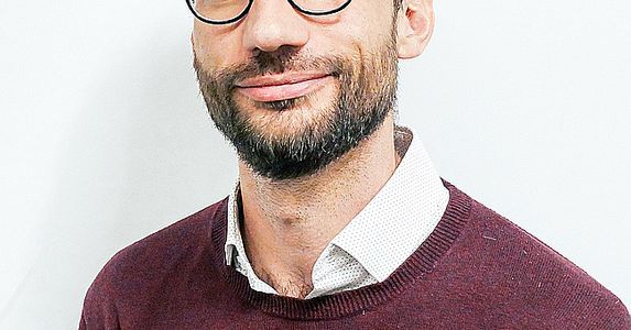 Hugo Bourgade Digital & Innovation Consultant - Electronic Music ...