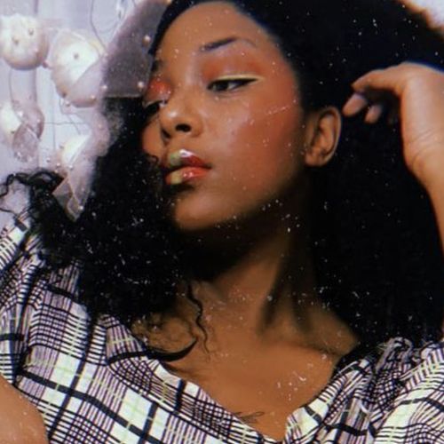 Shakira Harrison's Instagram, Twitter & Facebook on IDCrawl