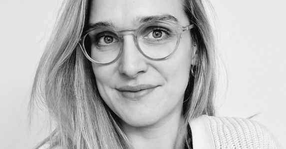 Ania Wysopal UX/UI Designer | The Dots