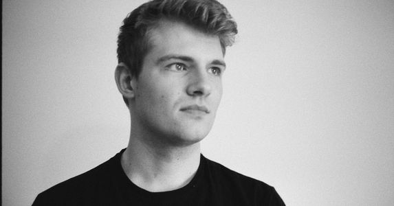 Harry Richards Graphic Designer | The Dots