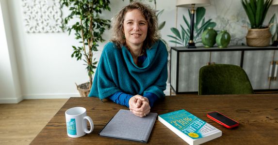 Alison Grade Author | The Dots