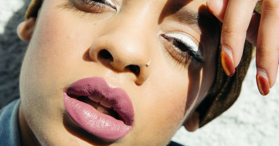 Ariel Thompson Freelance Model / Actress / Artist | The Dots